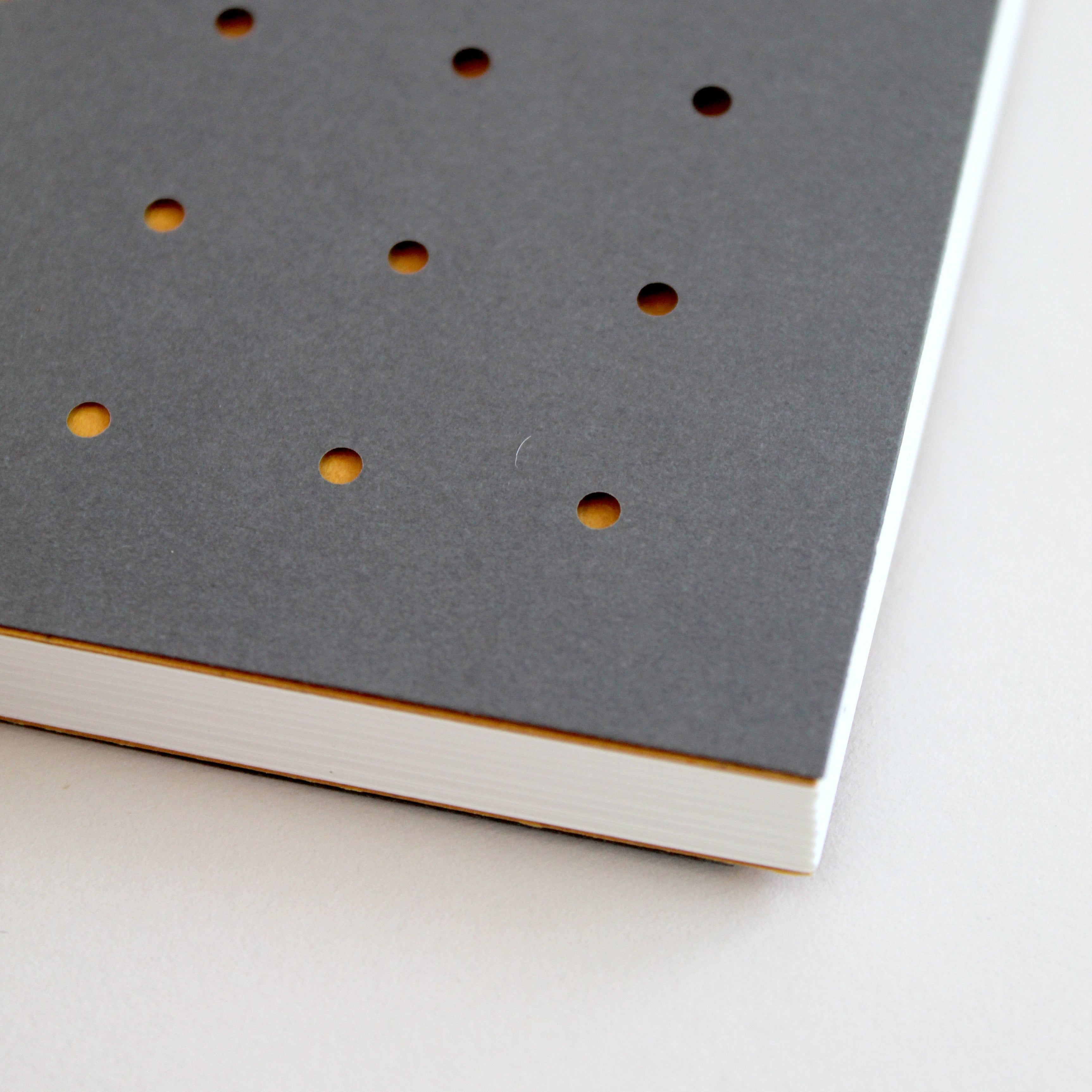 Notebook | Dot Pages | Flint | A5 | MARK+FOLD