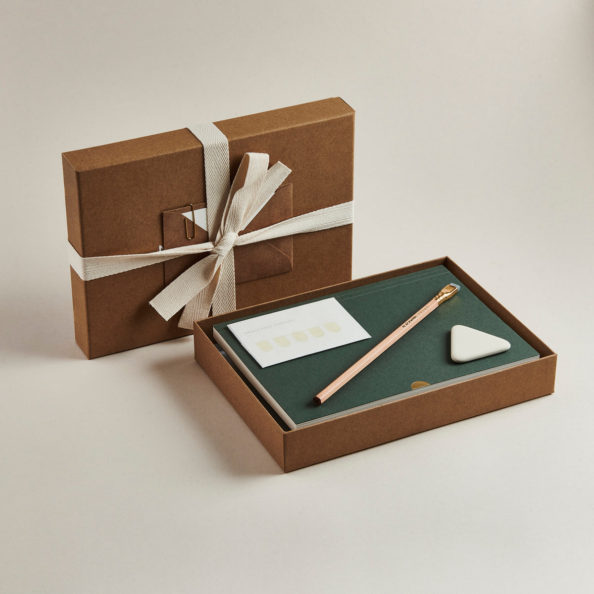 2026 Diary Gift Set | Week per double page | A5 | MARK+FOLD